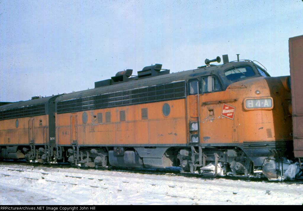 1004-17 MILW 84A at Southtown Yard